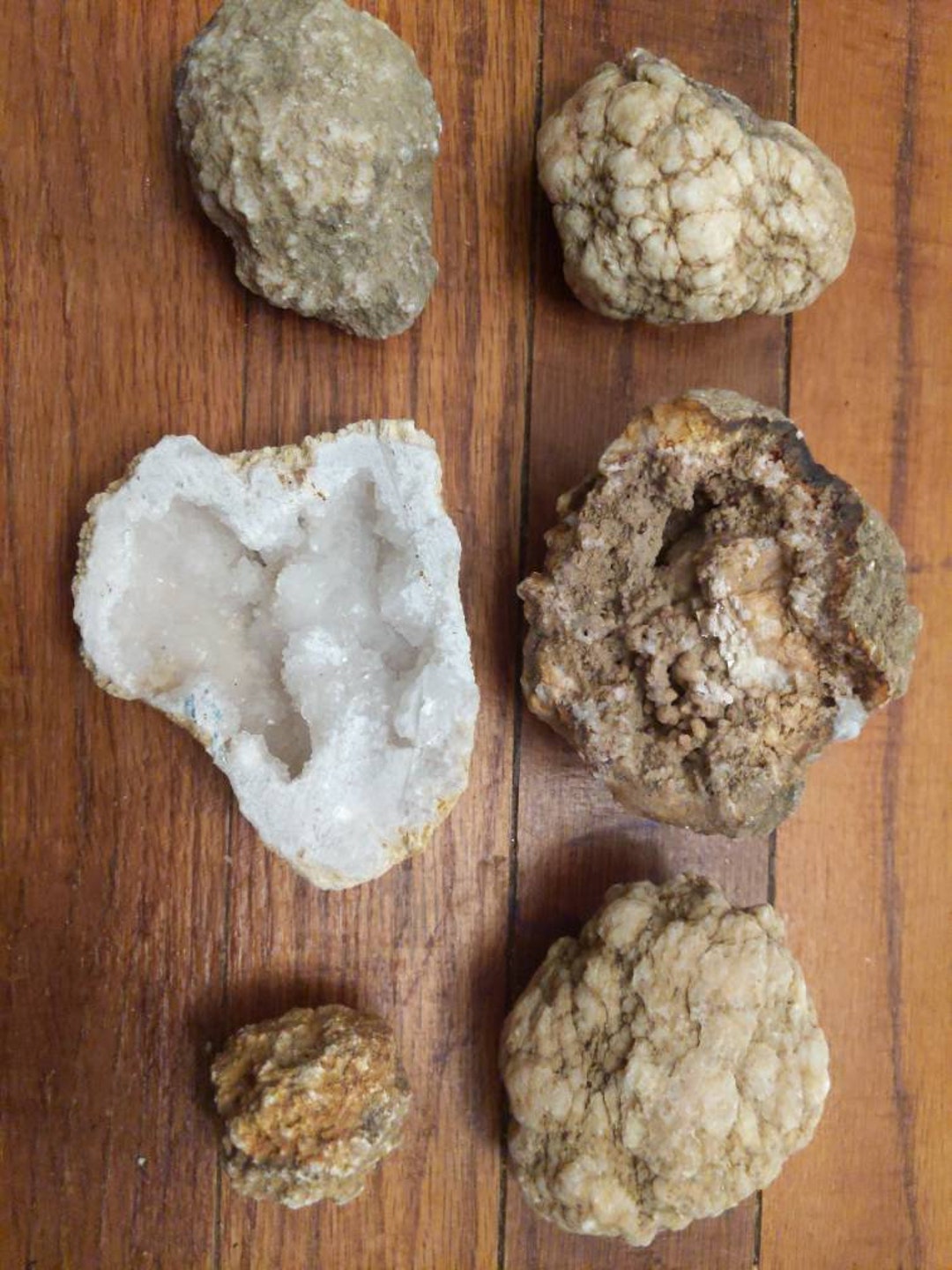 GEODE CRYSTALS Crystal Geode Crown Chakra Sacral Healing Crack It ...