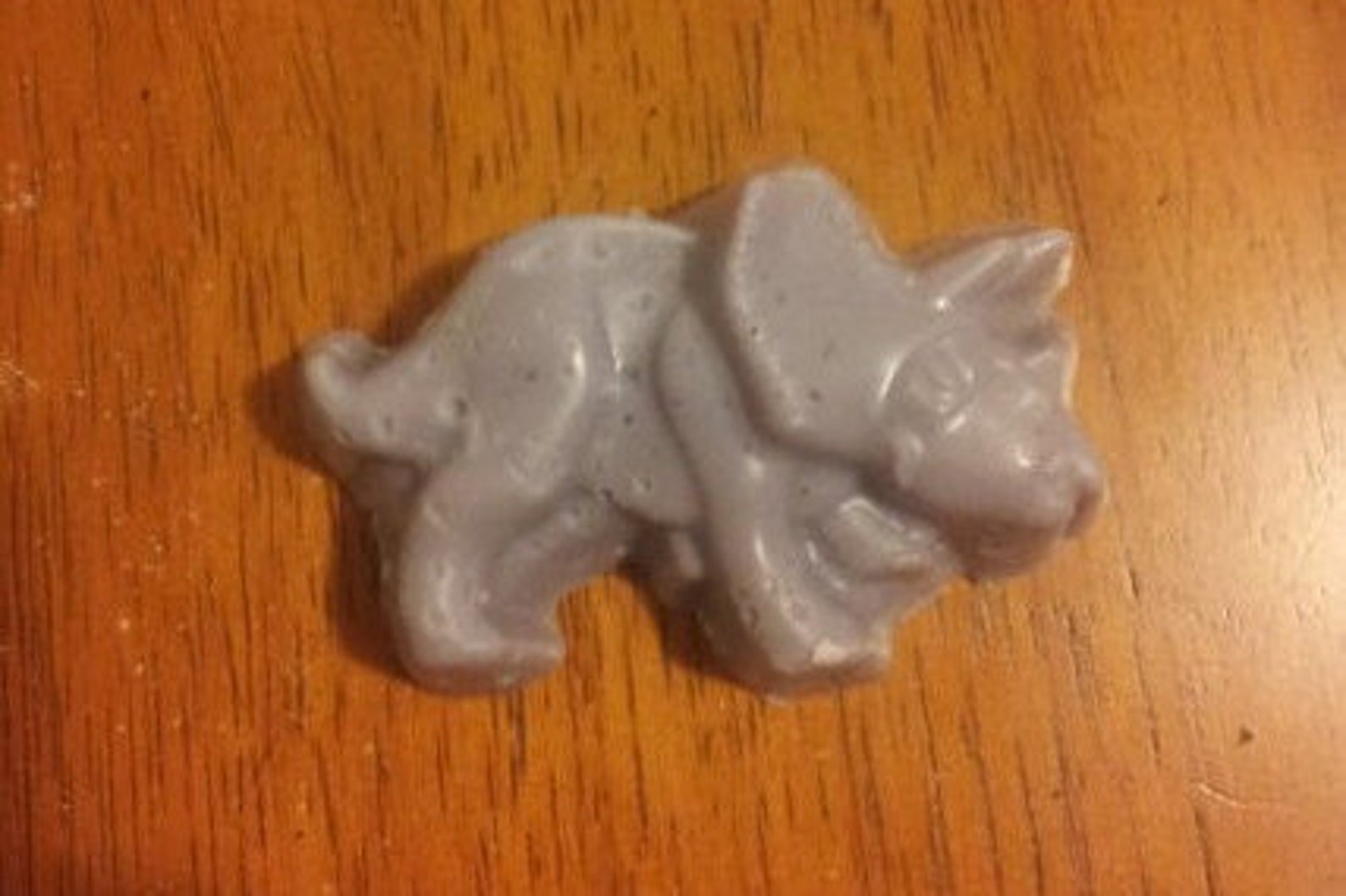 DINOSAUR SOAP TRICERATOPS Two Soaps T-rex Dinosaurs Brontosaurus Long ...