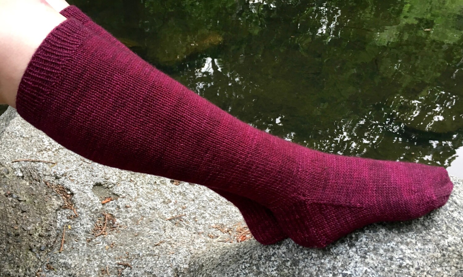 Simple Knitted Knee High Socks: A Knitting Pattern - Etsy