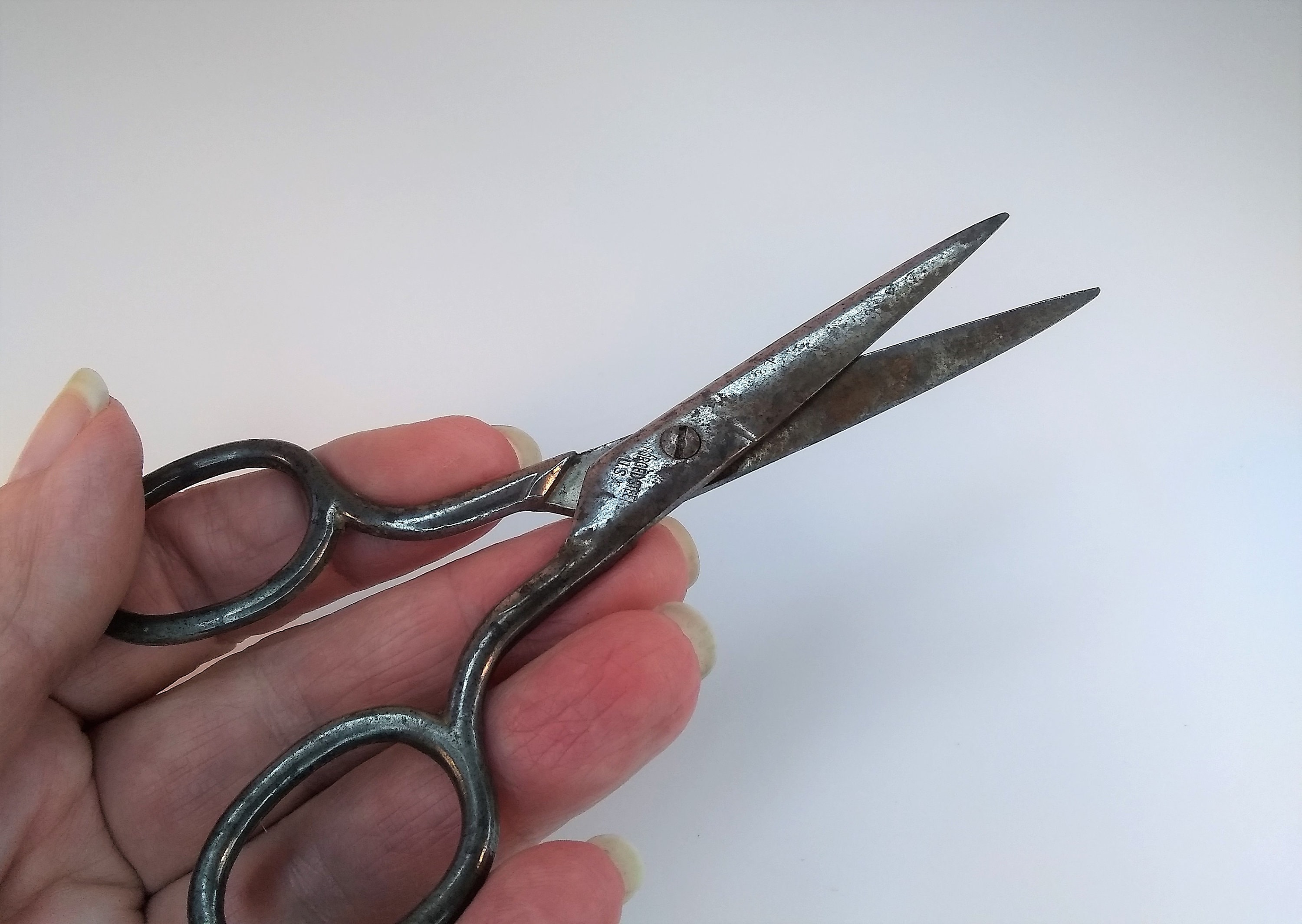 Vintage Scissors, Forged Steel USA, Aged Patina, Works Well, 5 Inches ...