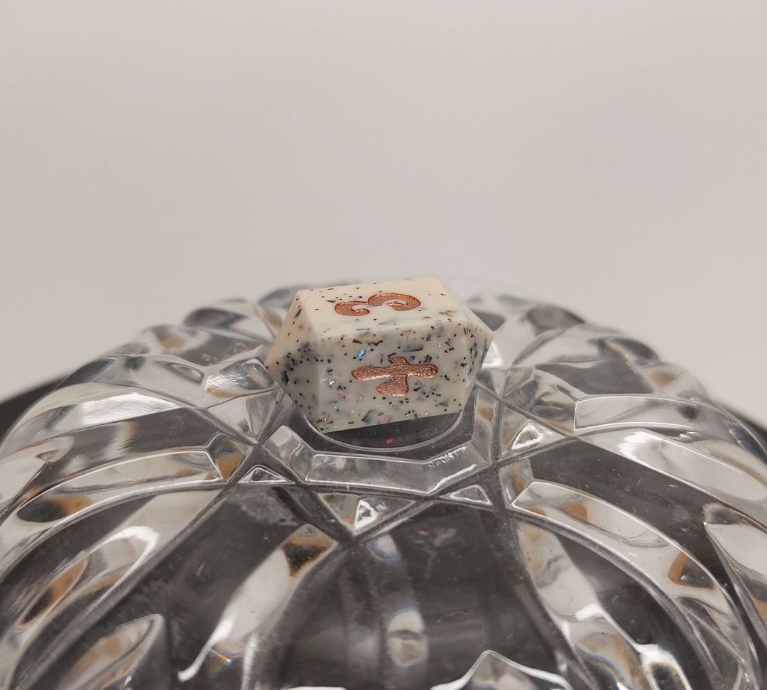 Crystal Shaped Single D4 Dice - Etsy