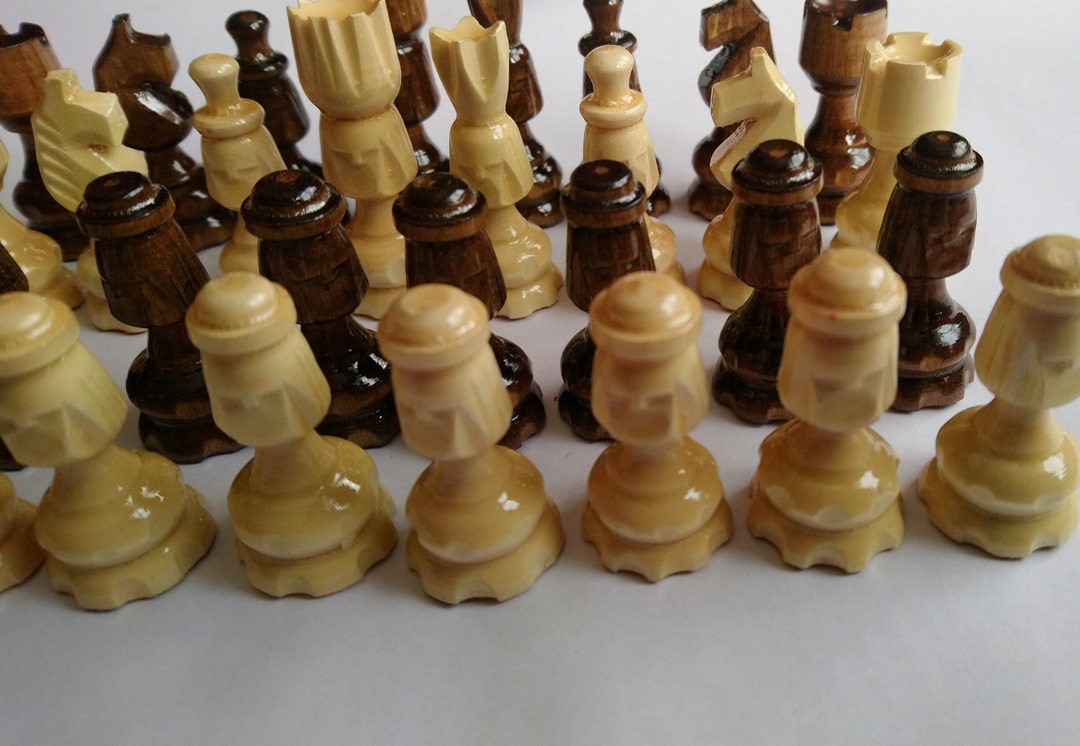 New Special Handcarved Face Hazel Wood Brown Color Wooden Chess Pieces ...