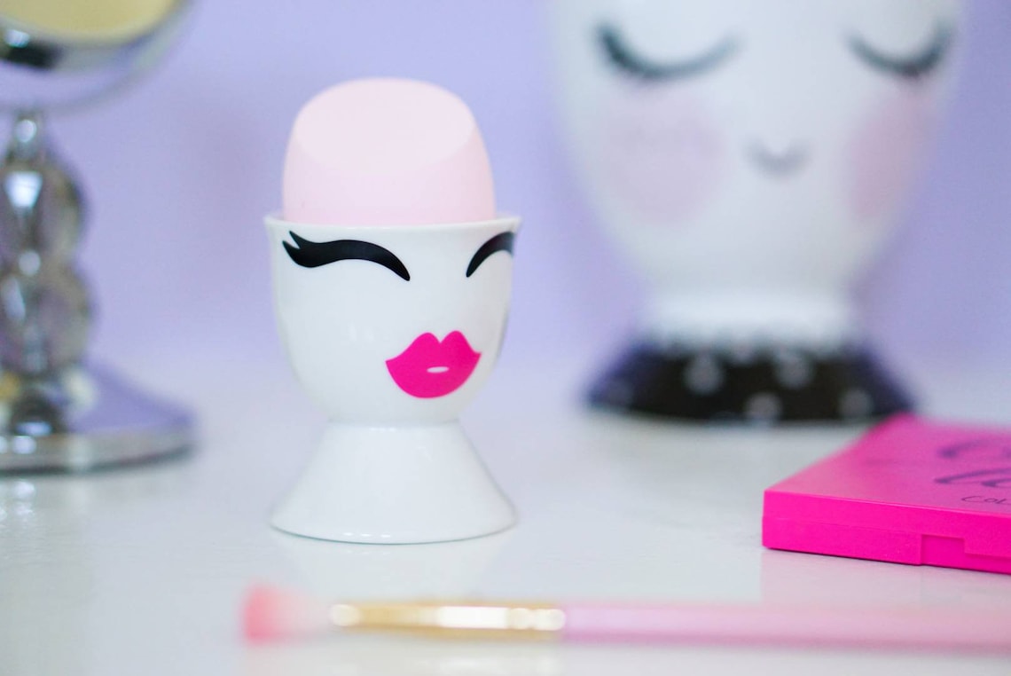 Beauty Blender Holder, Pretty Makeup Organizer, Girlie Makeup Storage ...