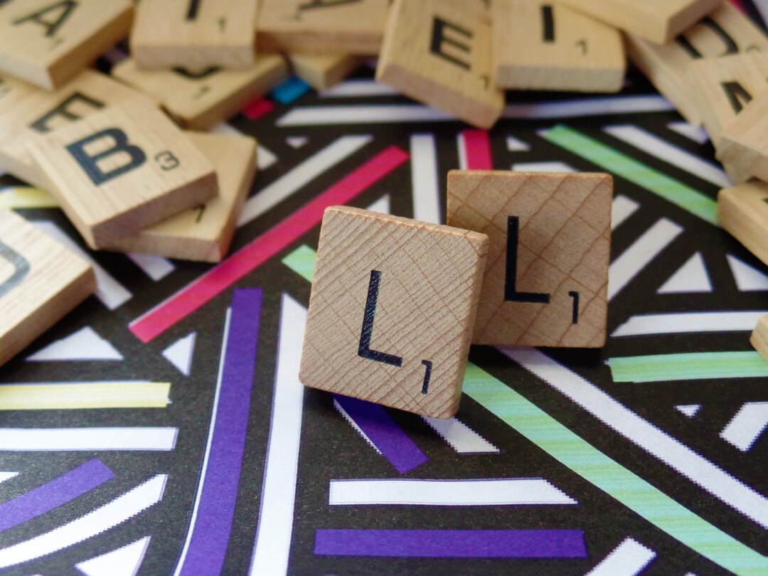 Letter L Scrabble Tile Stud Earrings - Etsy