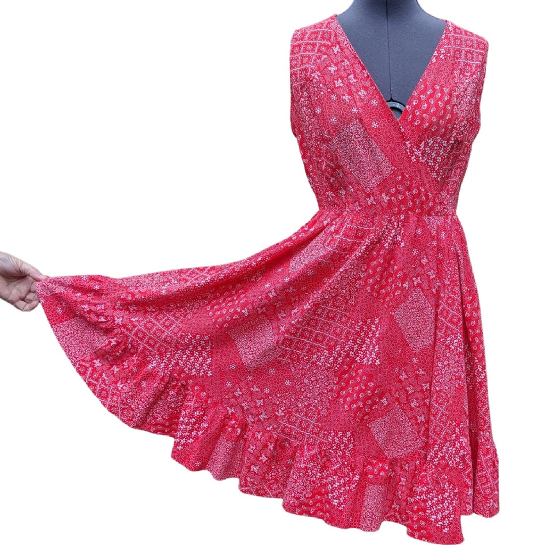 Vintage 50er Jahre rot Neuheit Print Baumwoll Wickelkleid von Lisa Cobb ...