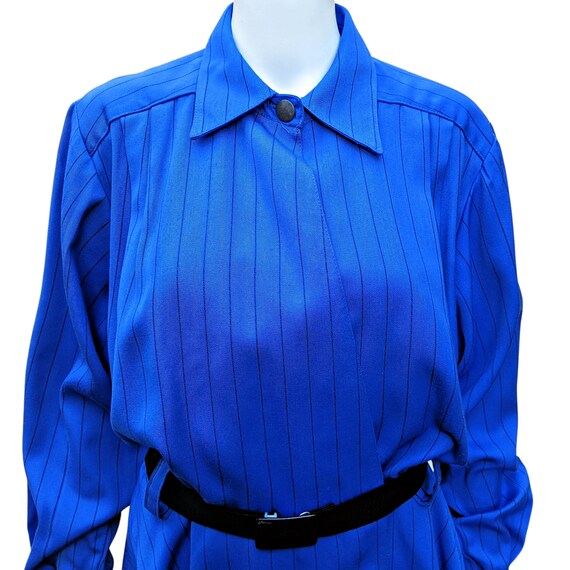 Vintage 1980s blue with black belt and pin stripe pep… - Gem
