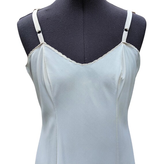 Vintage 70s beige nylon dress slip - Gem