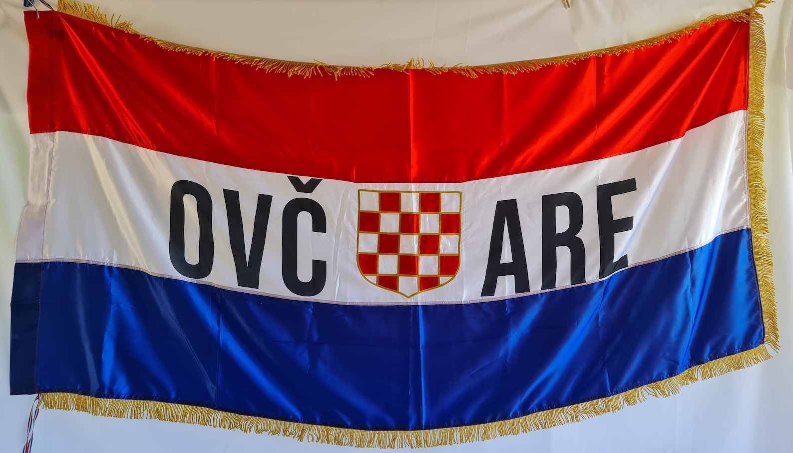 Personalized Croatian Flag With the Old or New Grb, 3 Sizes - Etsy