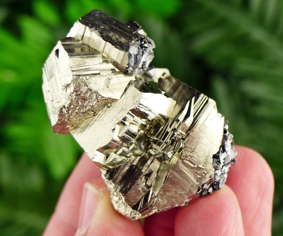Amazing Pyrite Crystal, Raw Crystal, Natural Mineral, Healing Crystal ...