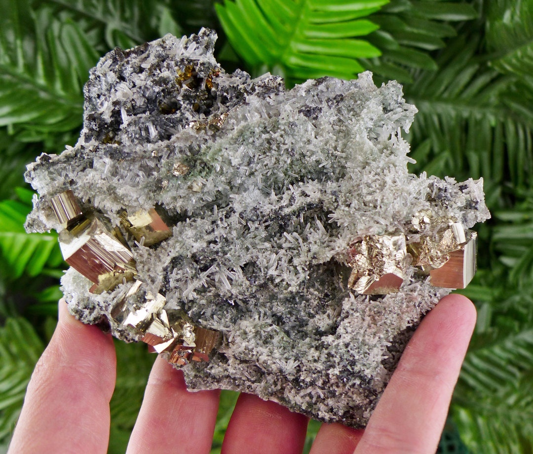 Amazing Quartz With Pyrite, Sphalerite and Chlorite, Raw Crystal ...