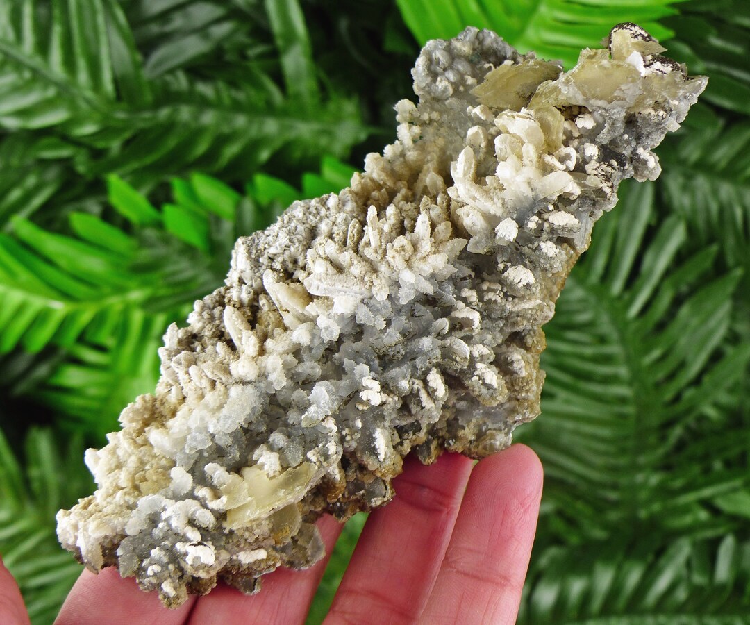 Amazing Quartz With Chlorite and Calcite, Quartz Crystal, Chlorite ...