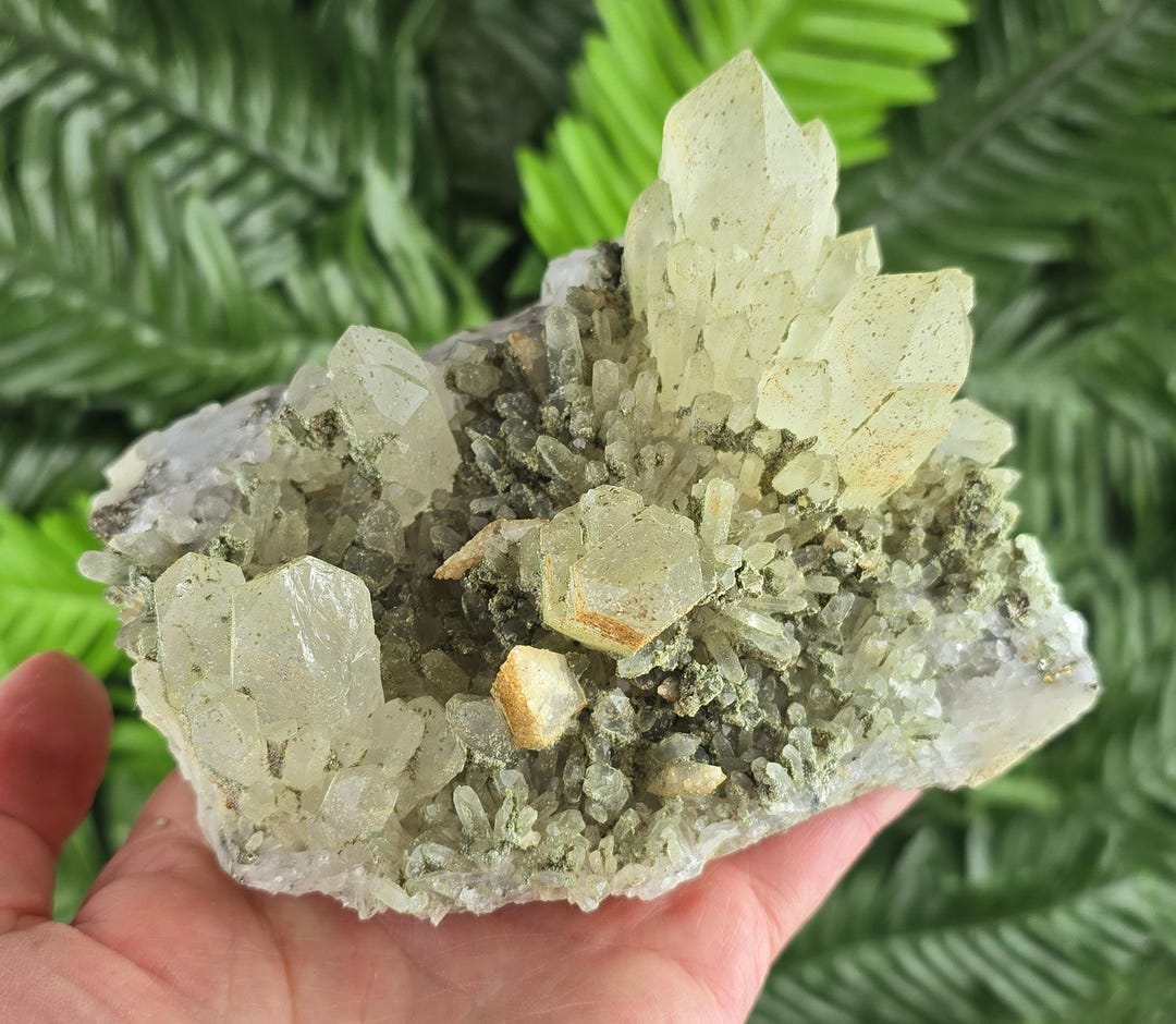 Amazing Big Clear Quartz With Chalcopyrite, Chlorite, and Calcite, Raw ...