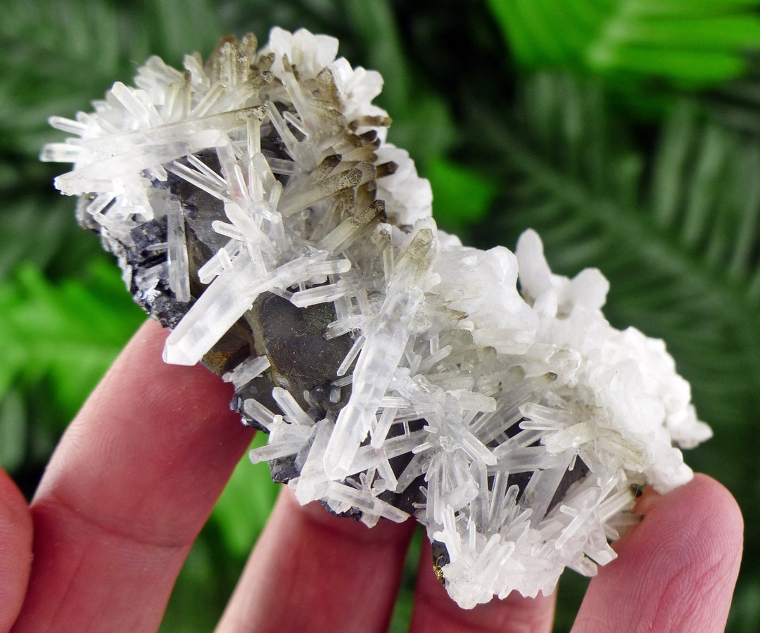 Clear Quartz With Calcite and Chlorite, Quartz Crystal, Chlorite ...