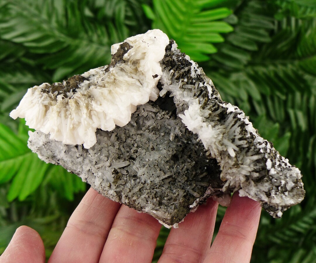 Quartz With Chlorite and Calcite, Crystal Cluster, Green Quartz, Raw ...