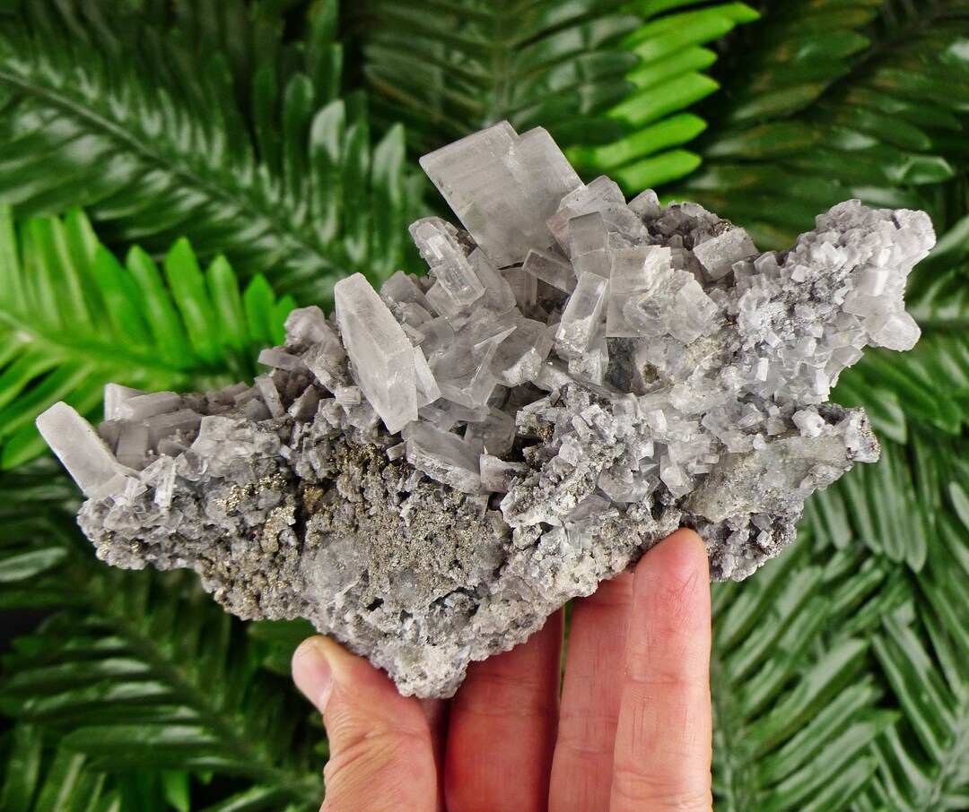 Baryte With Pyrite Baryte Crystals Baryte Minerals White Baryte Quartz ...