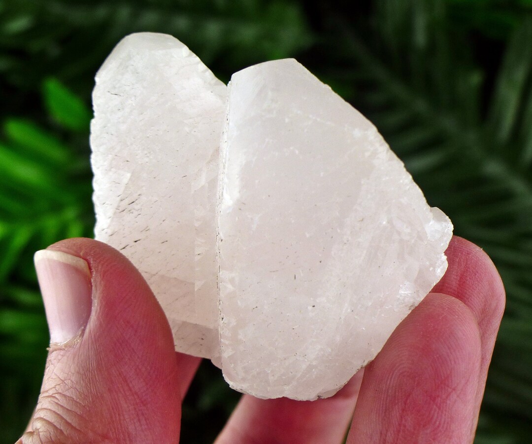Amazing Fluorescent Calcite Crystallization Crystal Mineral - Etsy