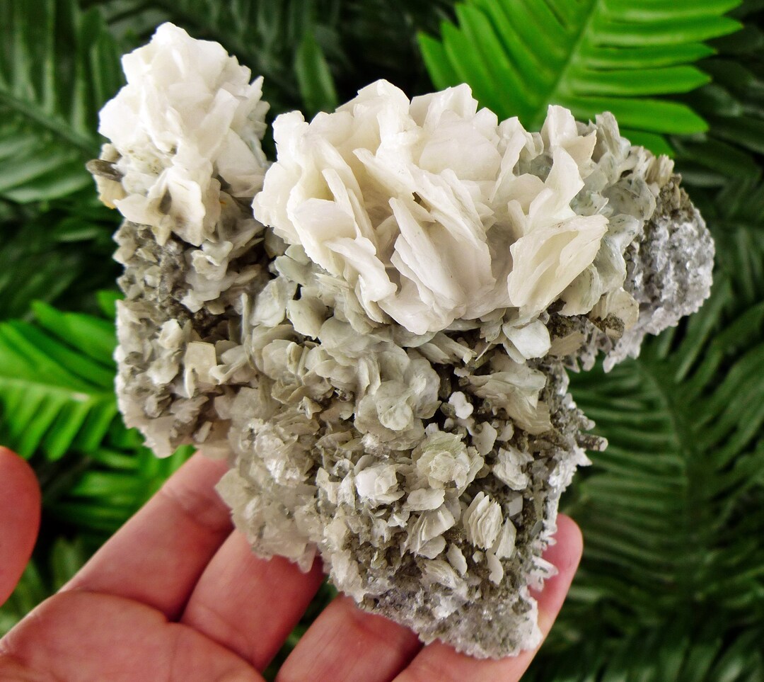 Amazing Quartz With Chlorite and Two Generation Calcite, Crystal ...