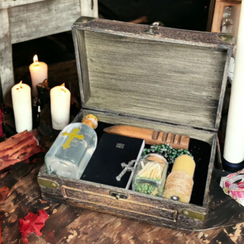 Vampire Hunting Kit - Etsy