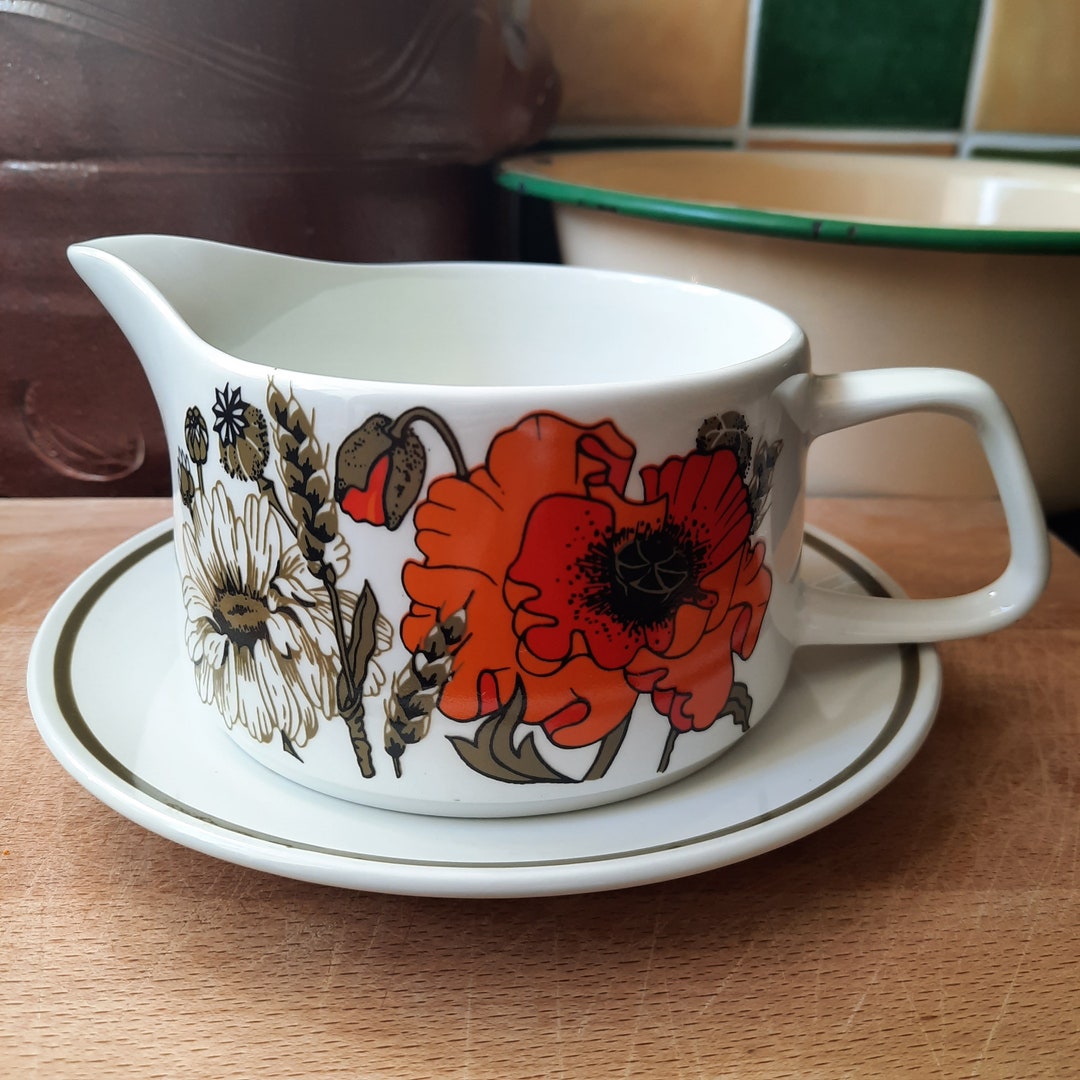 Vintage J&G Meakin Studio Poppy Gravy Boat and Under Plate by Eve ...