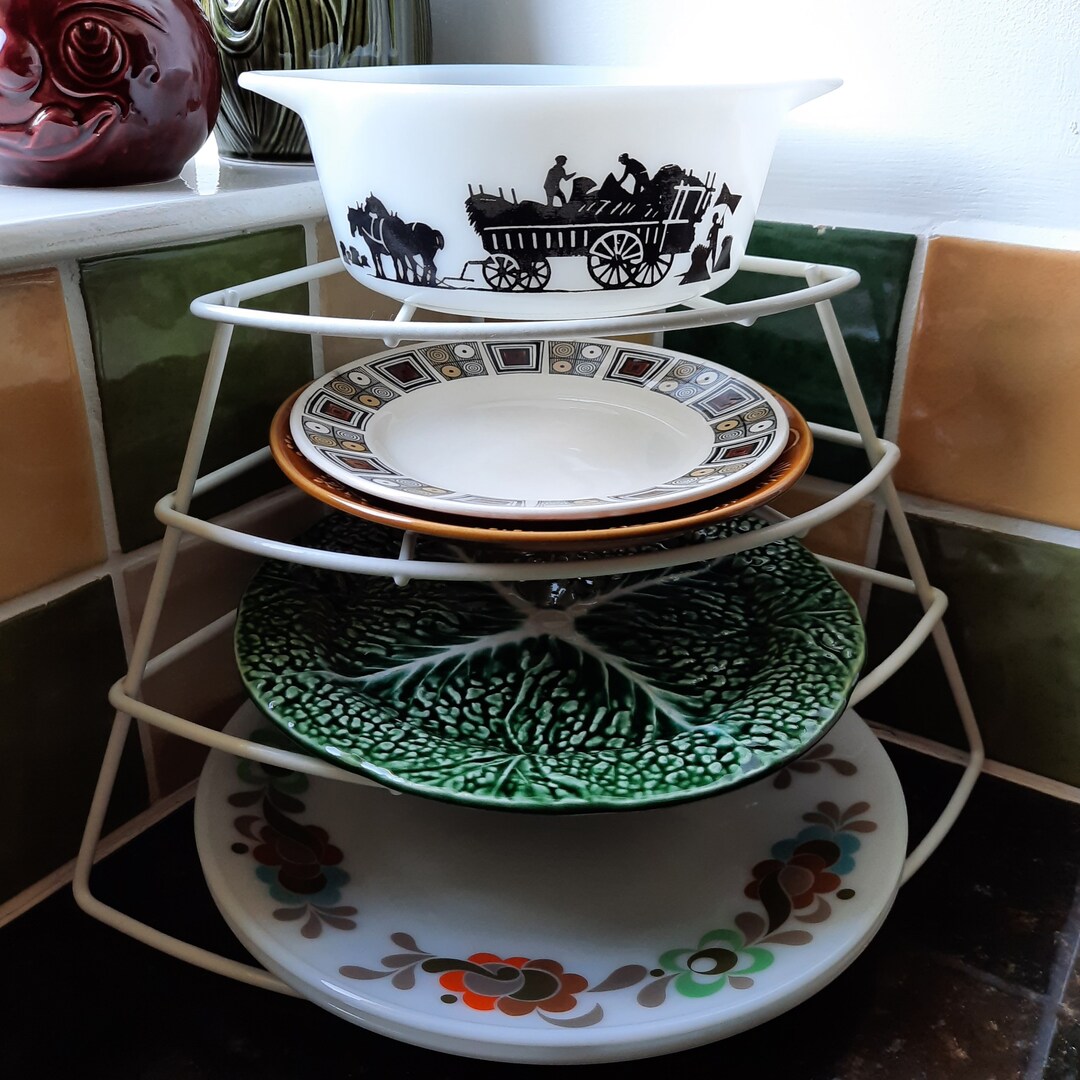 Vintage Wire Corner Plate Rack White Plastic Coated Metal Dish Rack ...