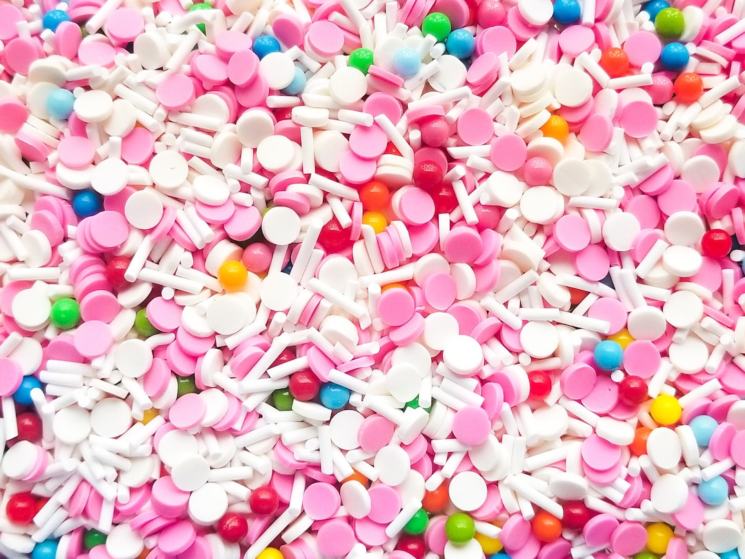 FROSTED ANIMAL CRACKER, Pink With Rainbow Resin Chips, Sprinkle Mix ...