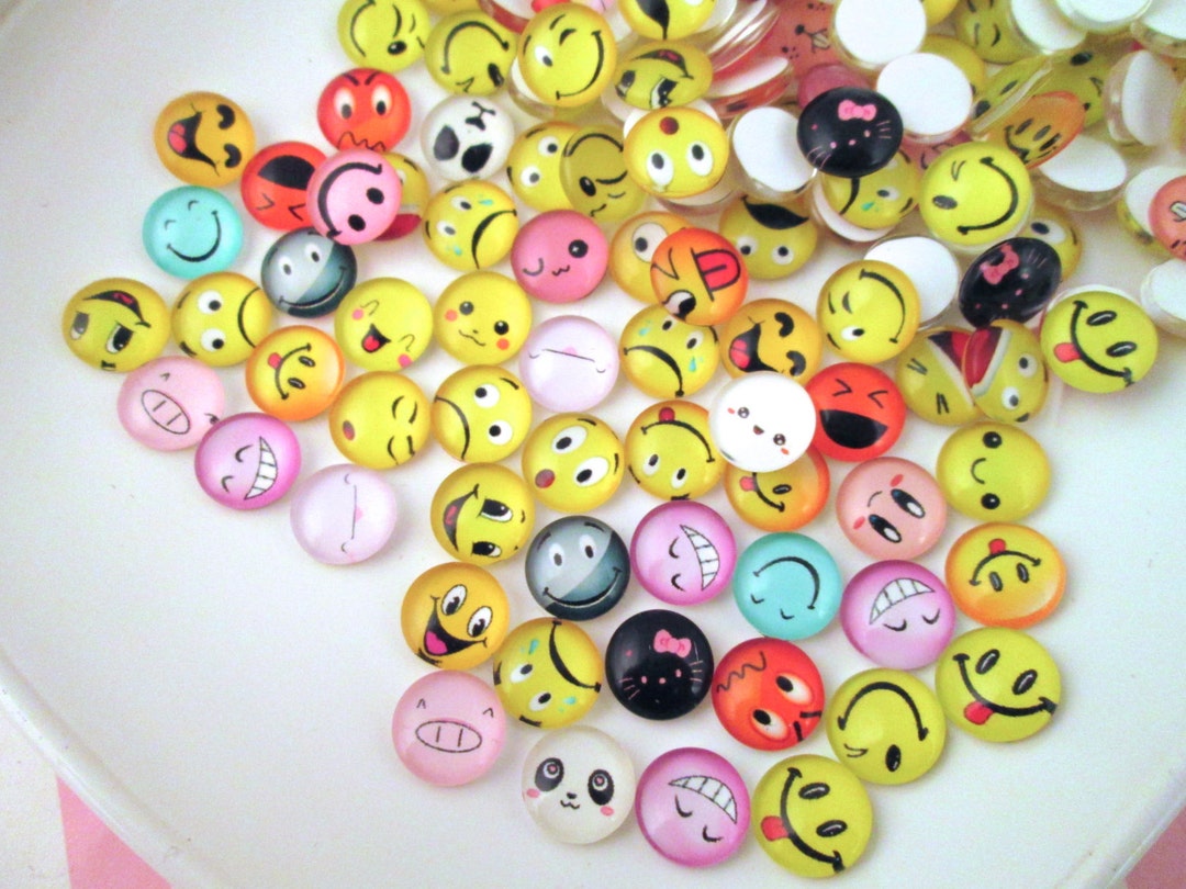 10 Round Happy Smiley Face Emoji Glass Flatbacked Cabochons, Flat ...