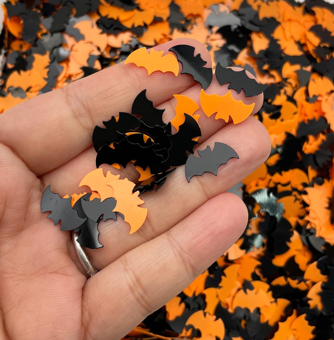 5g OR 10G Bag of 16mm Orange and Black Bat Halloween Table Scatter ...