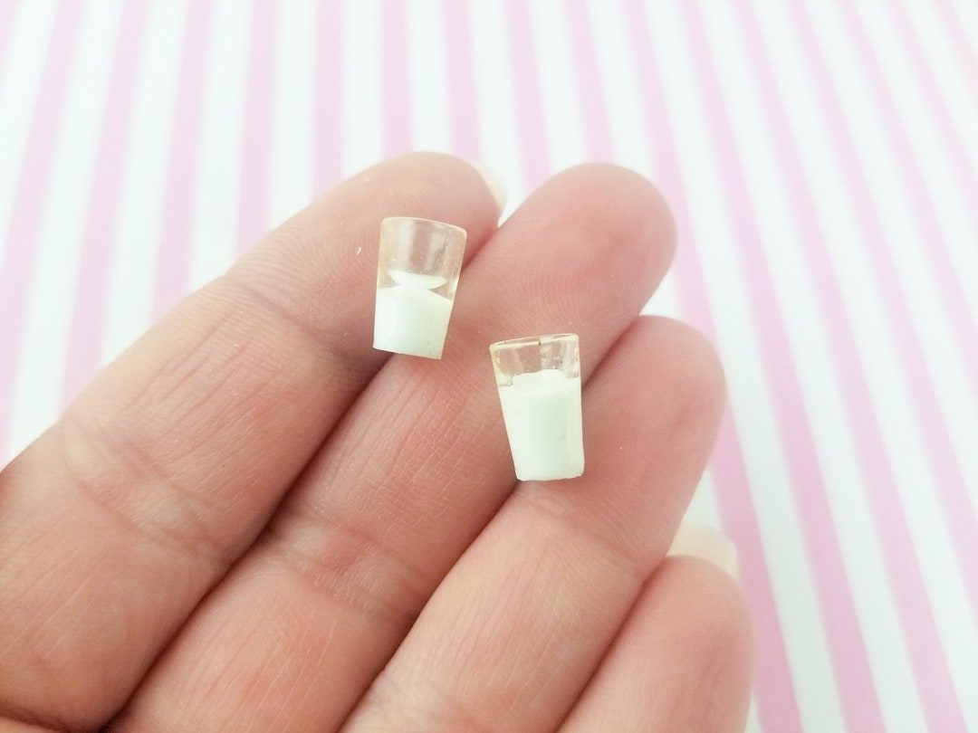 4 Miniature Milk Glass Cups, Miniature Cups for Dollhouses and Crafts ...
