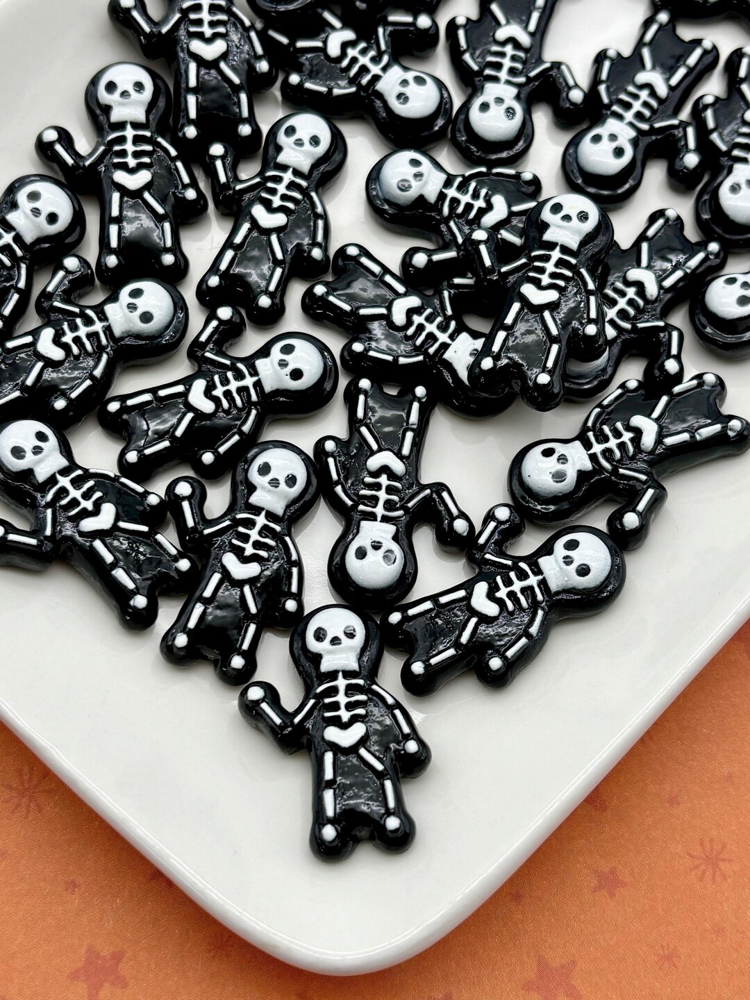 5 Cute Spooky Flat Backed Resin Skeleton Cabochons, Black Resin ...