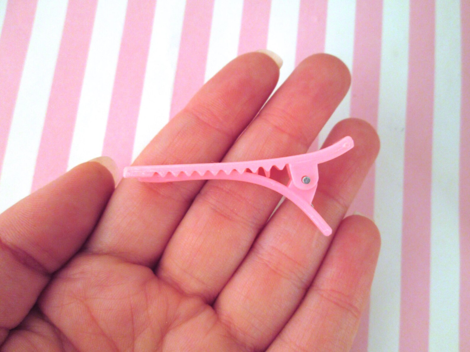 10 Multicolor Plastic Alligator Clips, Hair Clips, Barrettes BIN - Etsy