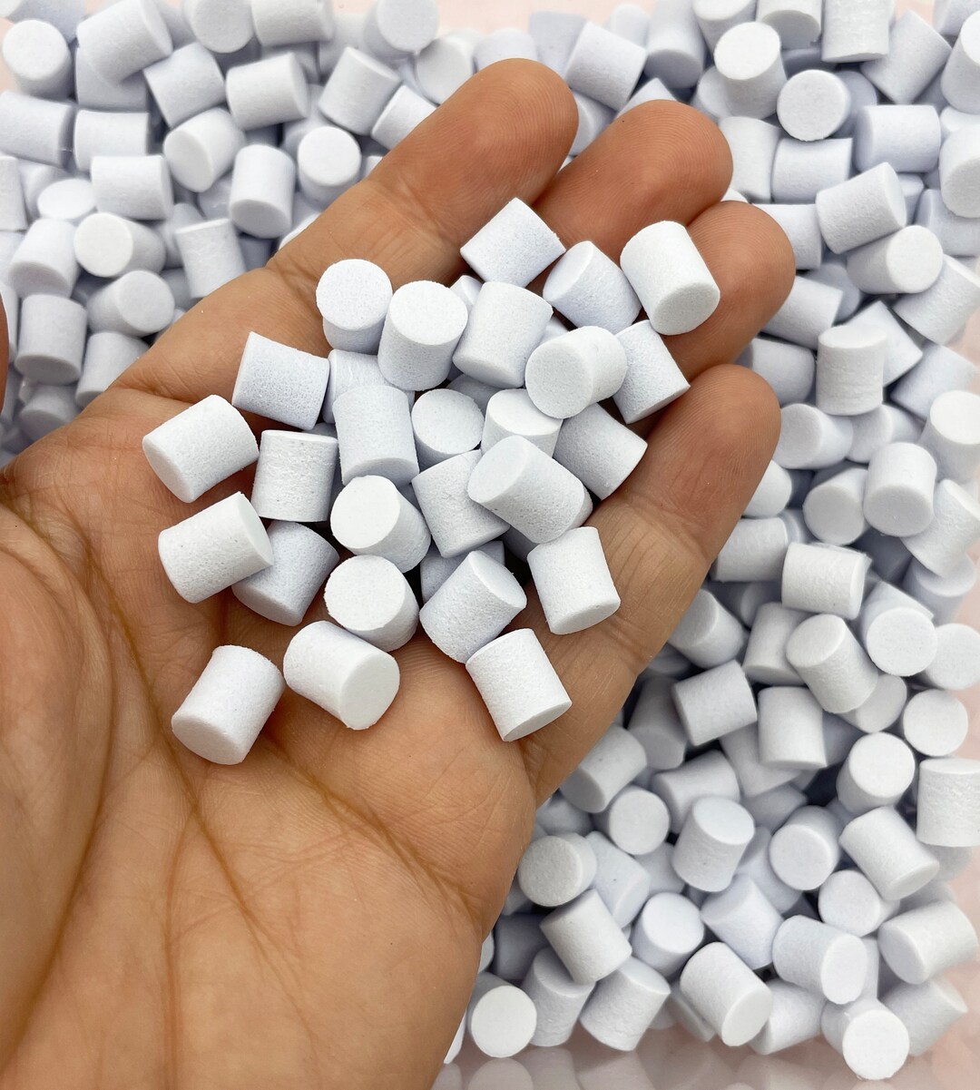 60 Soft Foam Marshmallows, Faux Mallows, Fake Bake Candy for Crafts and ...