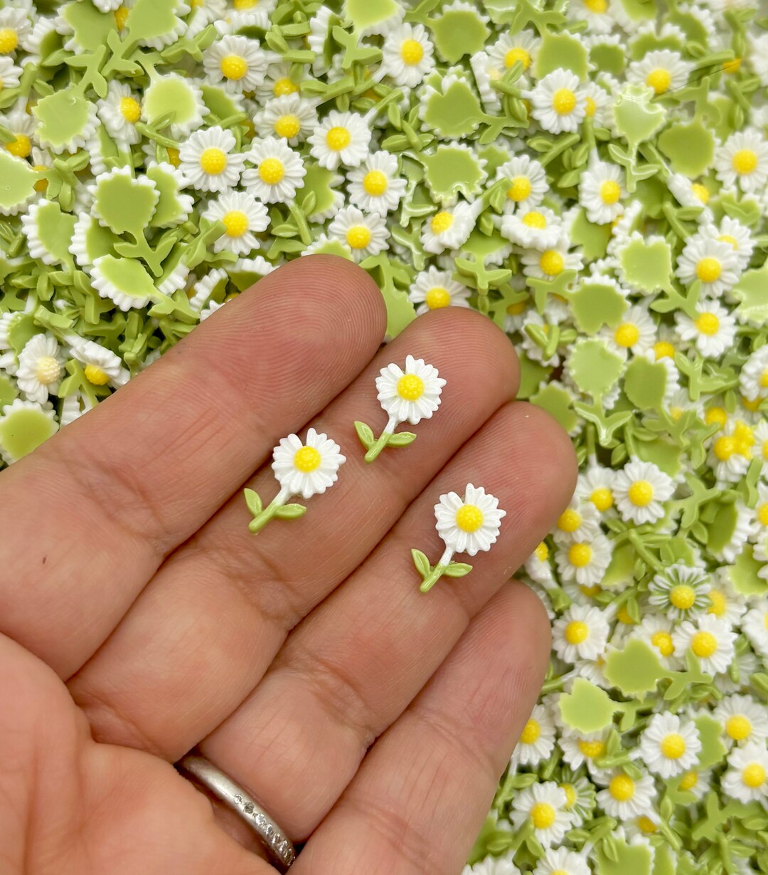 25 Tiny Flatbacked White Resin Daisy Flower Nail Cabochons, Flat Backed ...