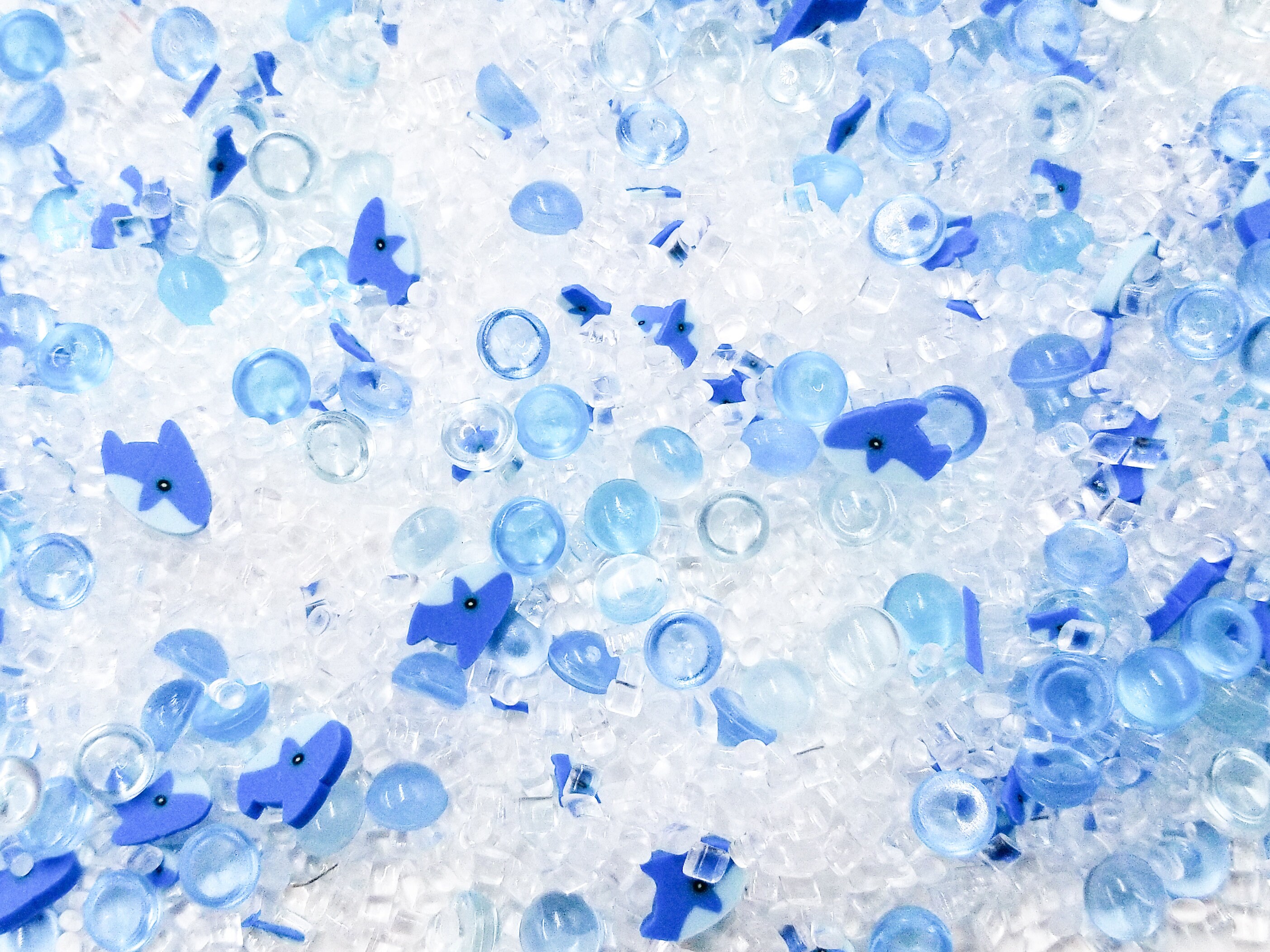 100 Grams Swimming With Sharks Fishbowl Resin Shaker Sprinkle Mix ...