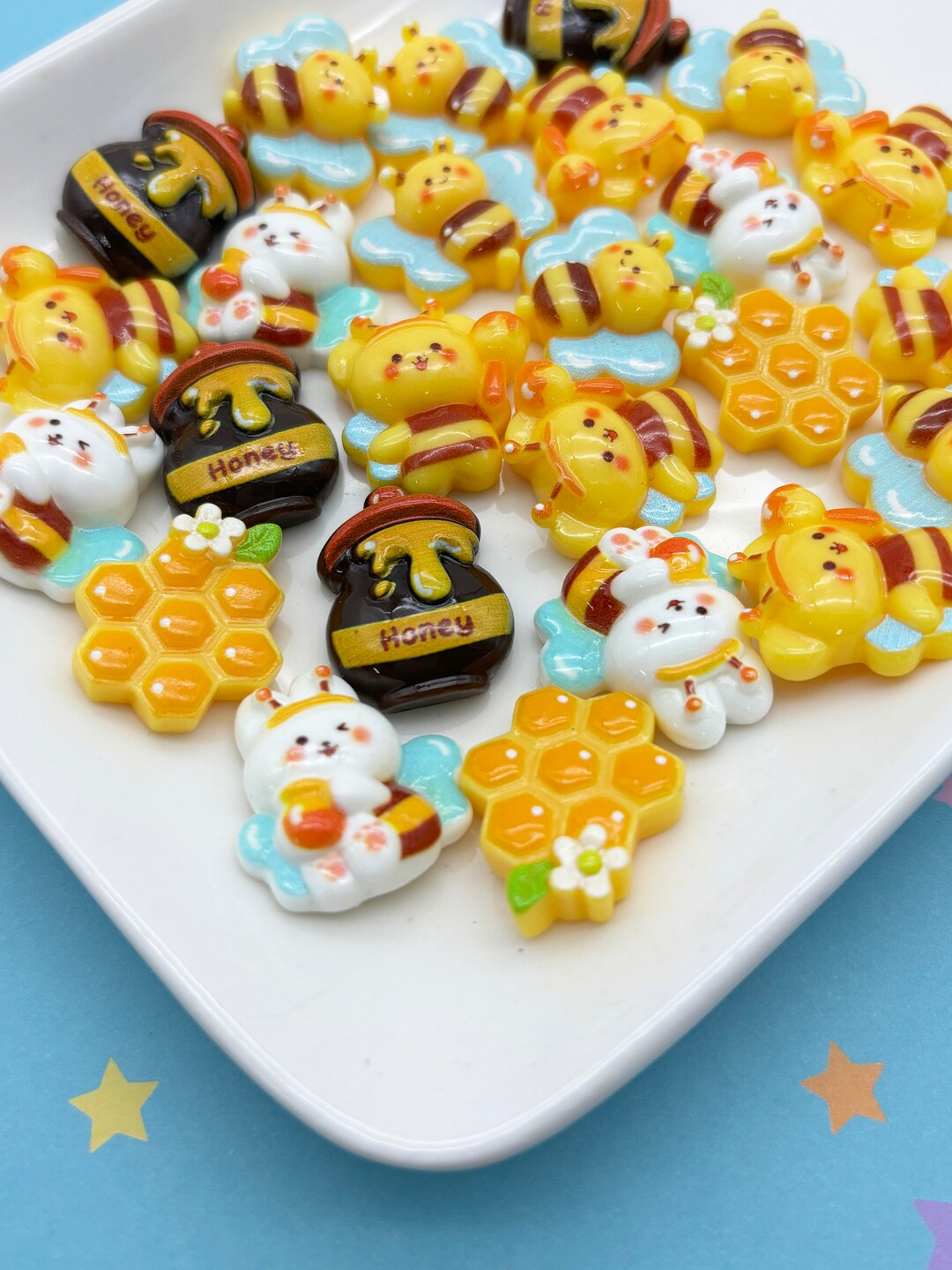 4 Assorted Flatbacked Resin Honey Bee and Honeycomb Cabochons, Cute ...