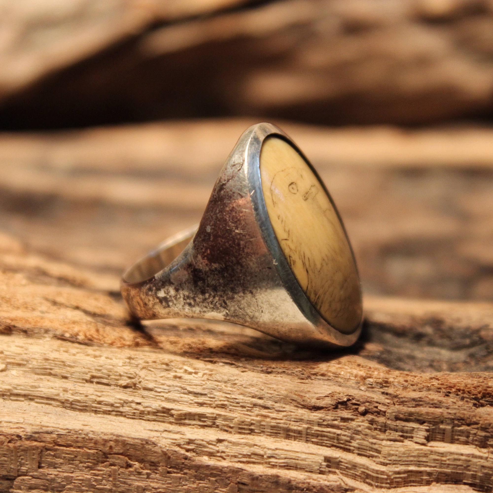 Mens Vintage Scrimshaw Eagle Oval Ring Signed R Size 8 Sterling Silver ...