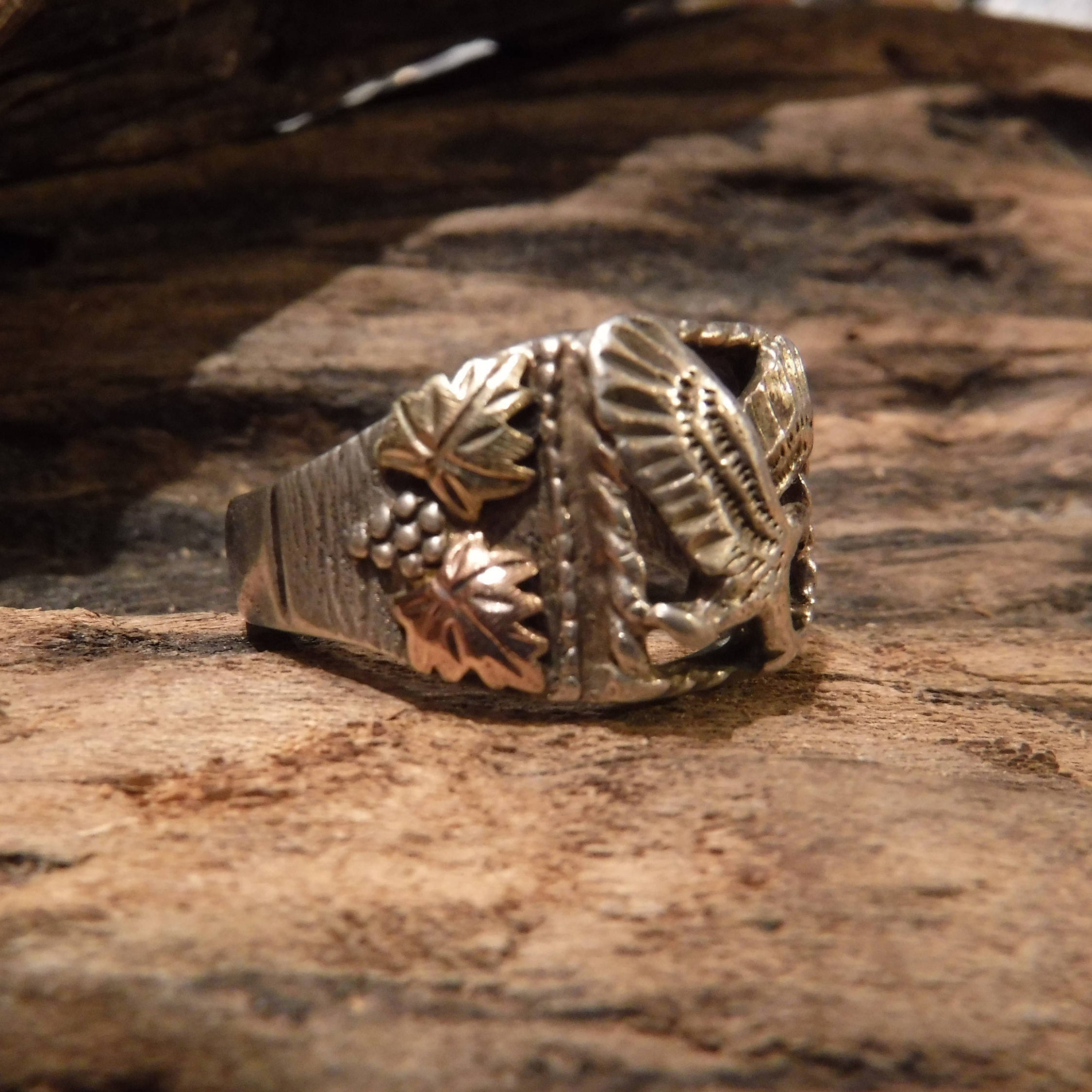 Black Hills Sterling Silver 10k Gold Leaves Eagle Ring Size 10 Mens ...