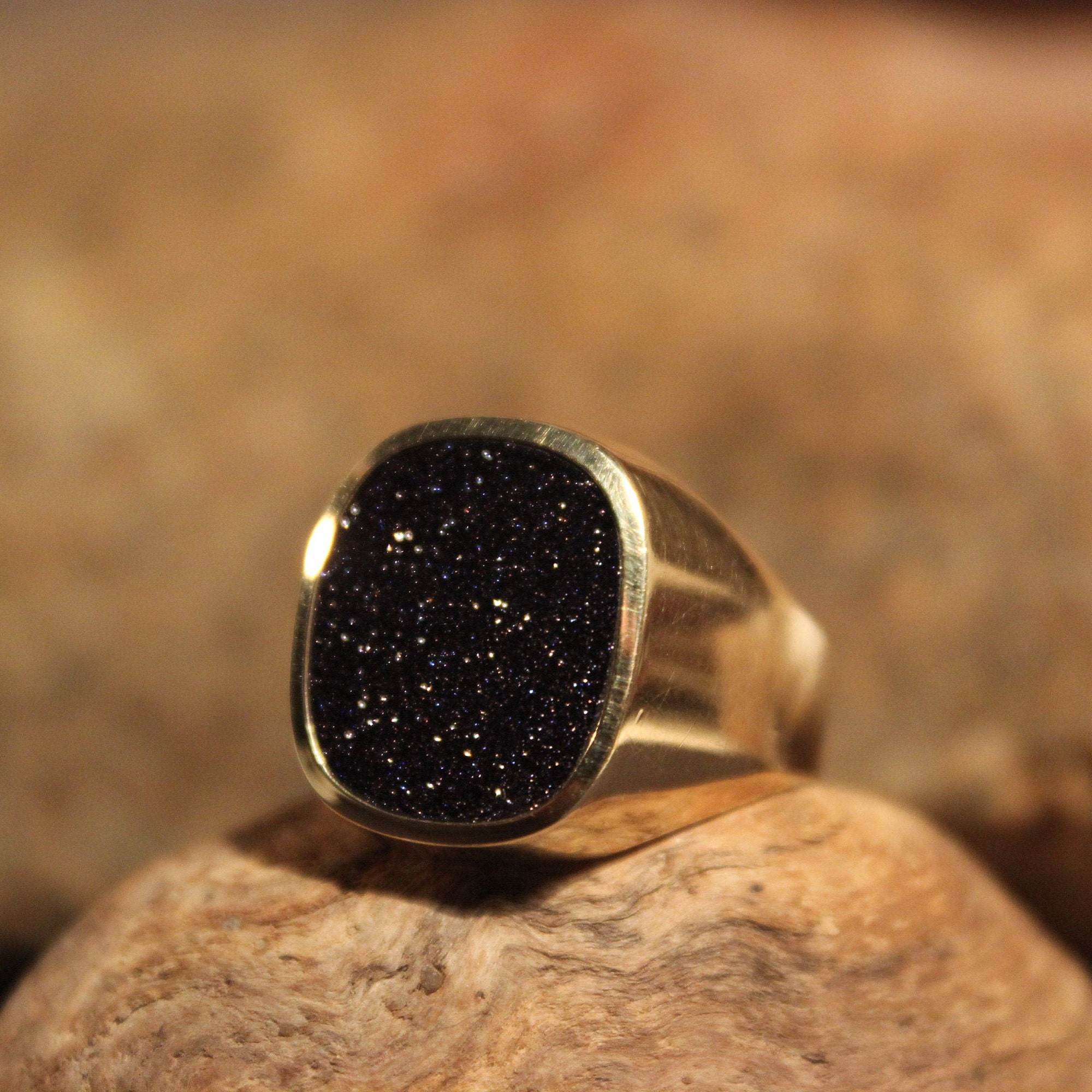 Rare Mens Large Signet Ring 10K Solid Gold Mens Ring 5.4 Grams Size 10 ...