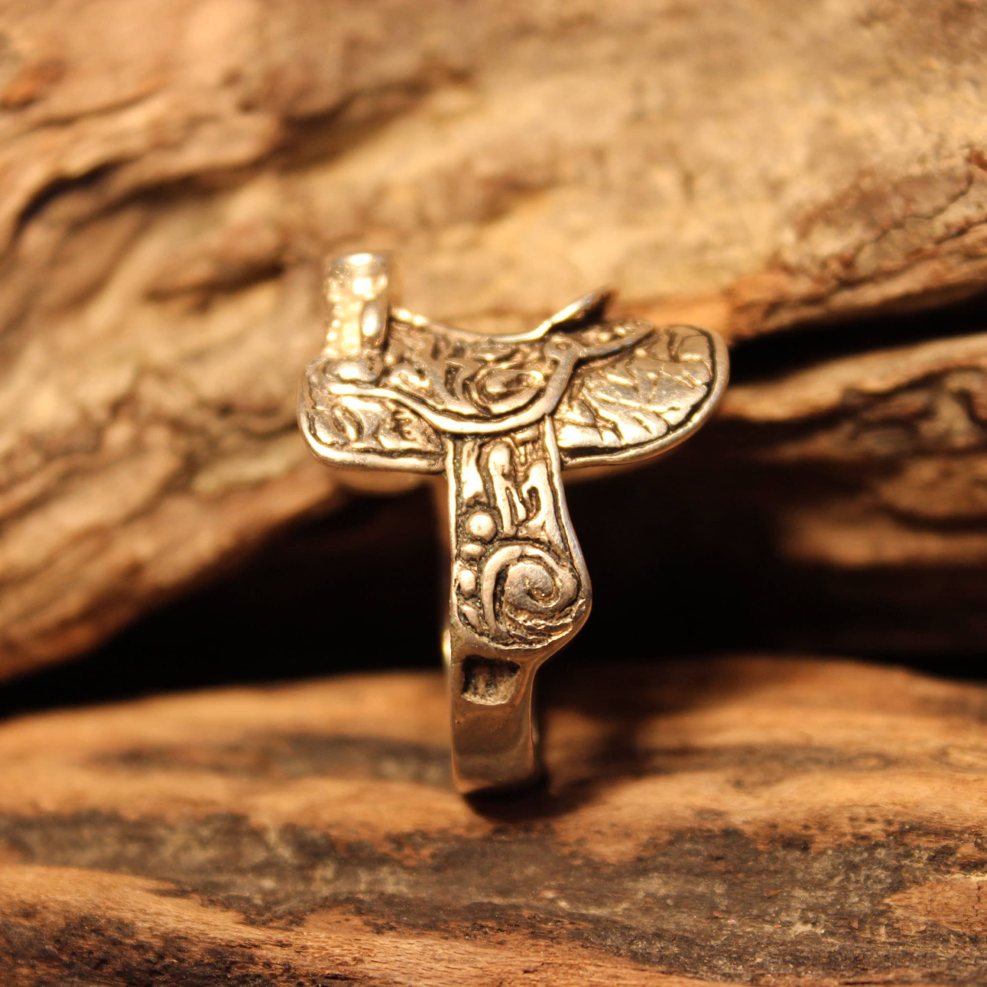 Vintage Southwestern Mens Saddle Ring MOP Silver Ring Size 10 weight 9. ...