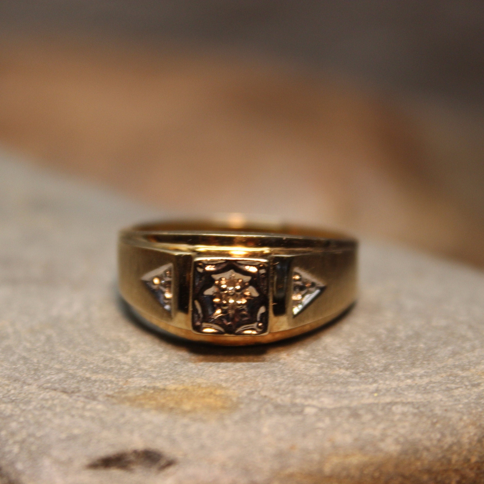 1980's Vintage Mens Diamond Ring 10K Solid Yellow Gold Ring 4 Grams ...