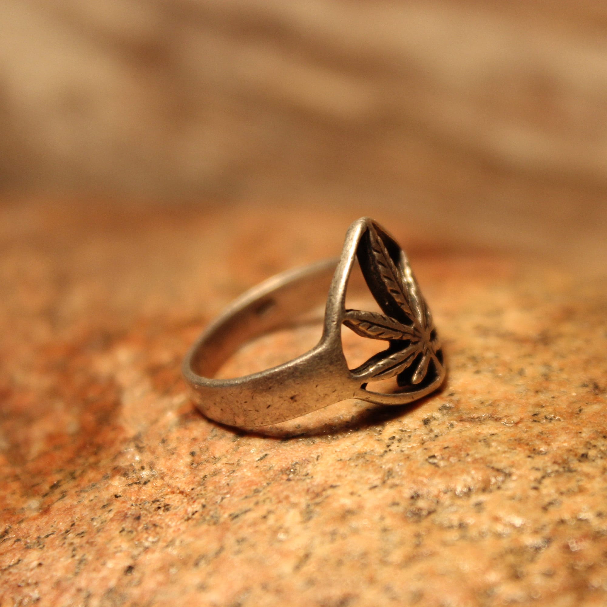 Vintage Sterling Silver Marijuana leaf Ring Sterling Silver Weed Ring 3 ...