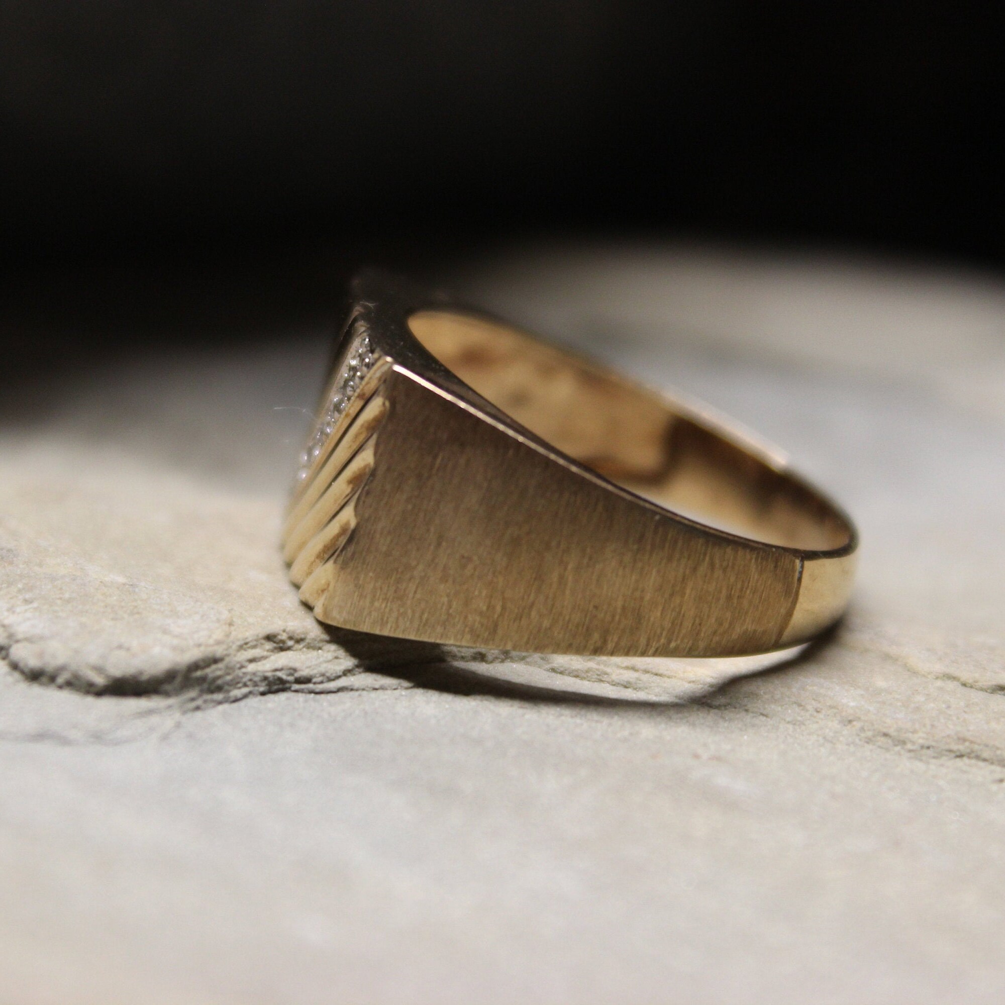 1980's Vintage Mens Vintage Diamond Ring 10K Yellow Gold Ring 7 ...