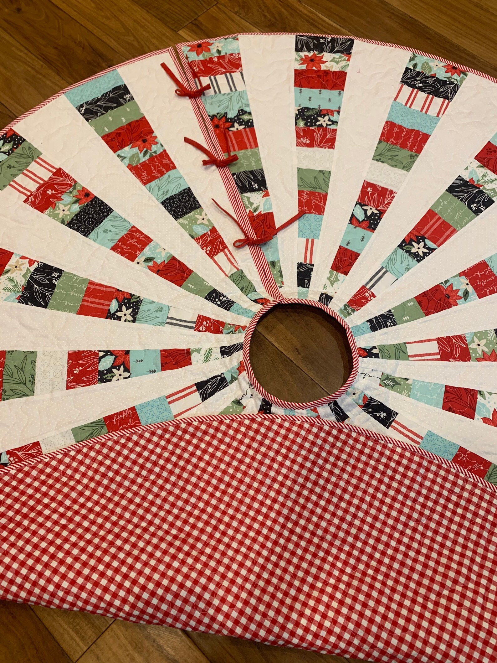 Extra Large Farmhouse Christmas Tree Skirt. Classic Christmas - Etsy