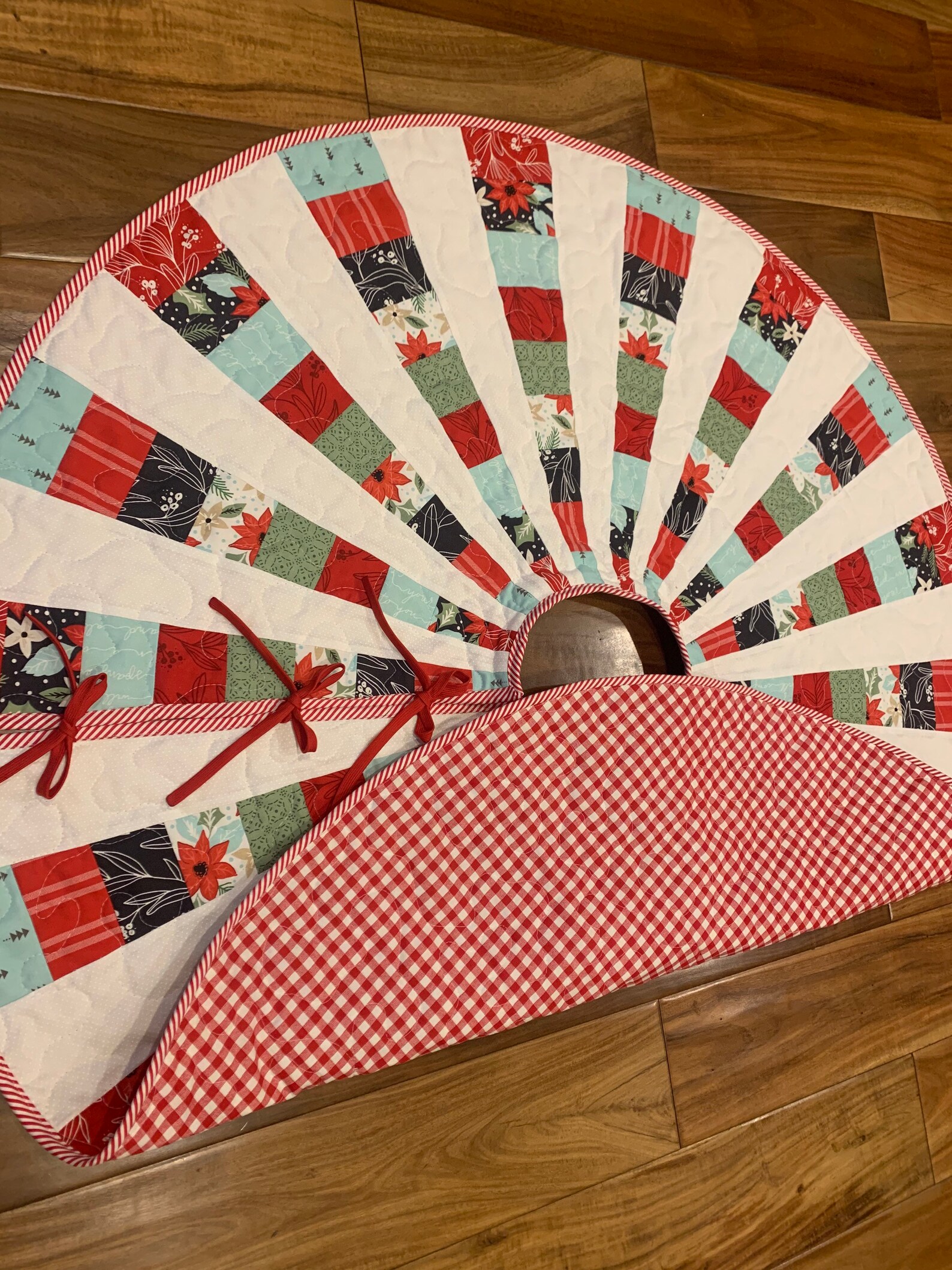 Farmhouse Christmas Tree Skirt. Large Measuring Between - Etsy