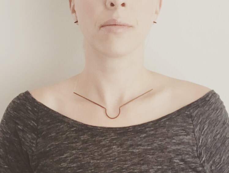 Collarbone Suspended linear collarbone framing necklace in | Etsy