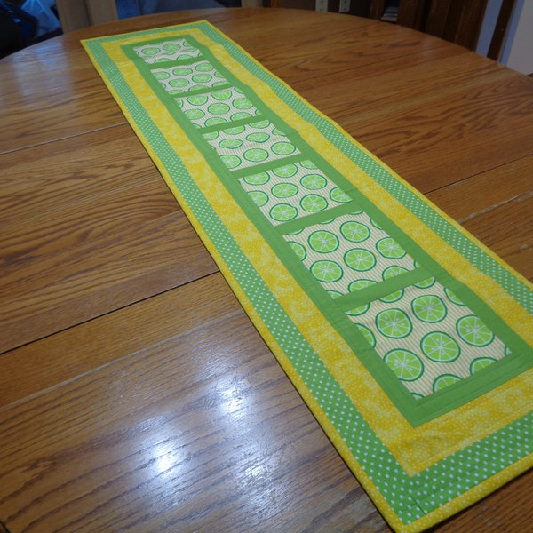 Spring Table Runner - Etsy