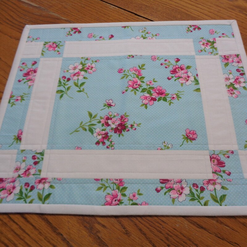 Spring Table Topper - Etsy
