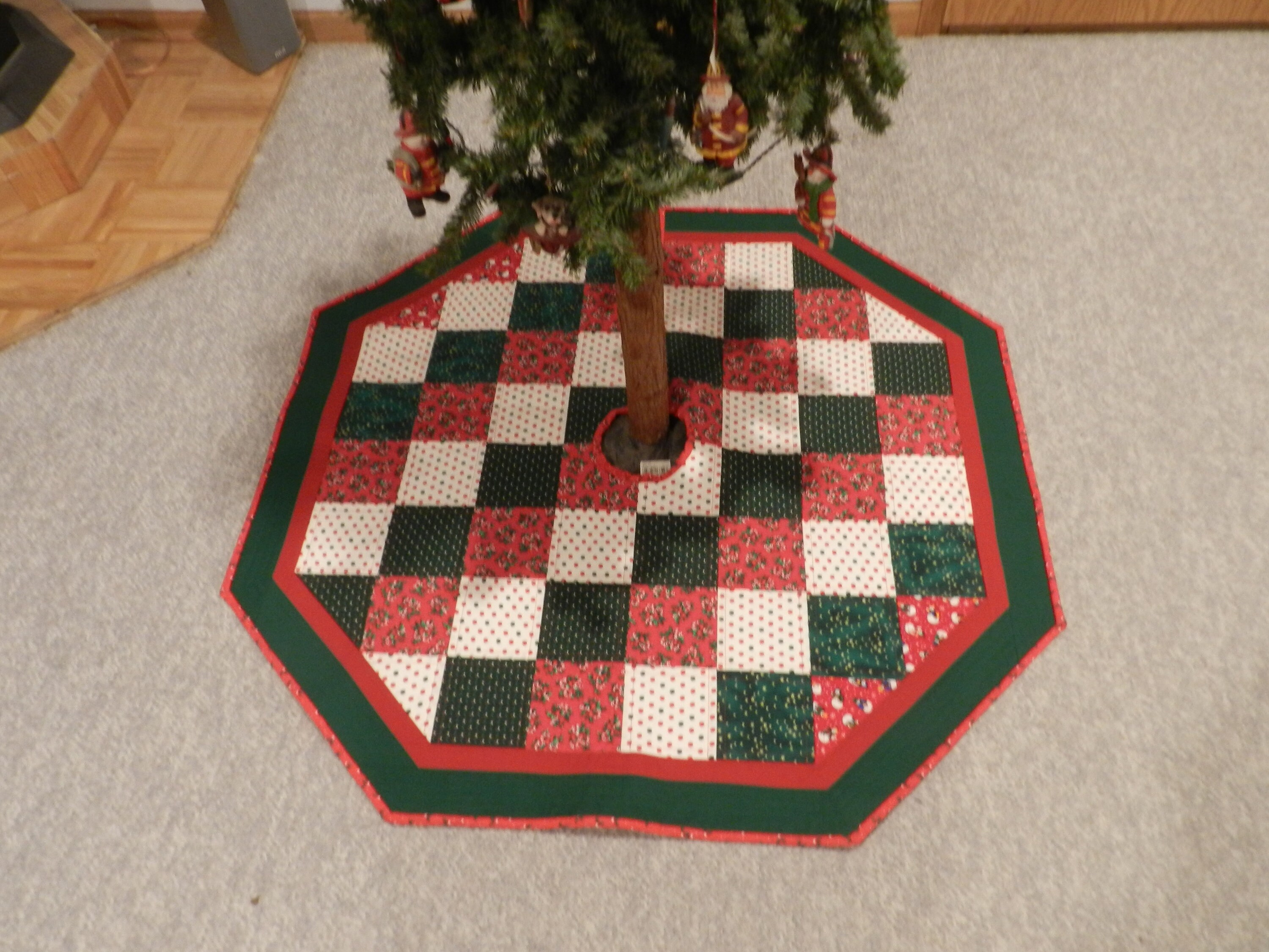 Christmas Tree Skirt, Quilted Christmas Tree Skirt, Xmas Tree Skirt ...