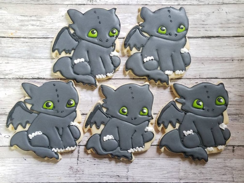 Train Your Dragon Tooth Less Inspired Sugar Cookies - Etsy