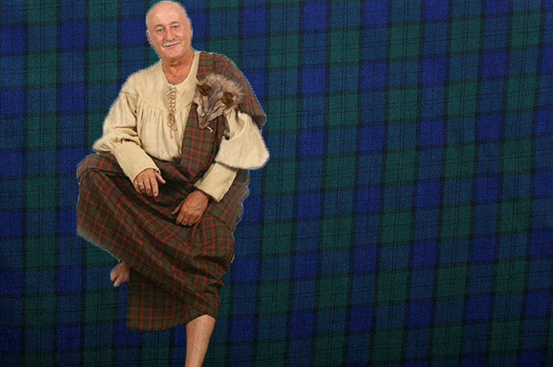 Medieval Great and Pleated Kilt, Plaid Tartan Fabric, Ancient ...
