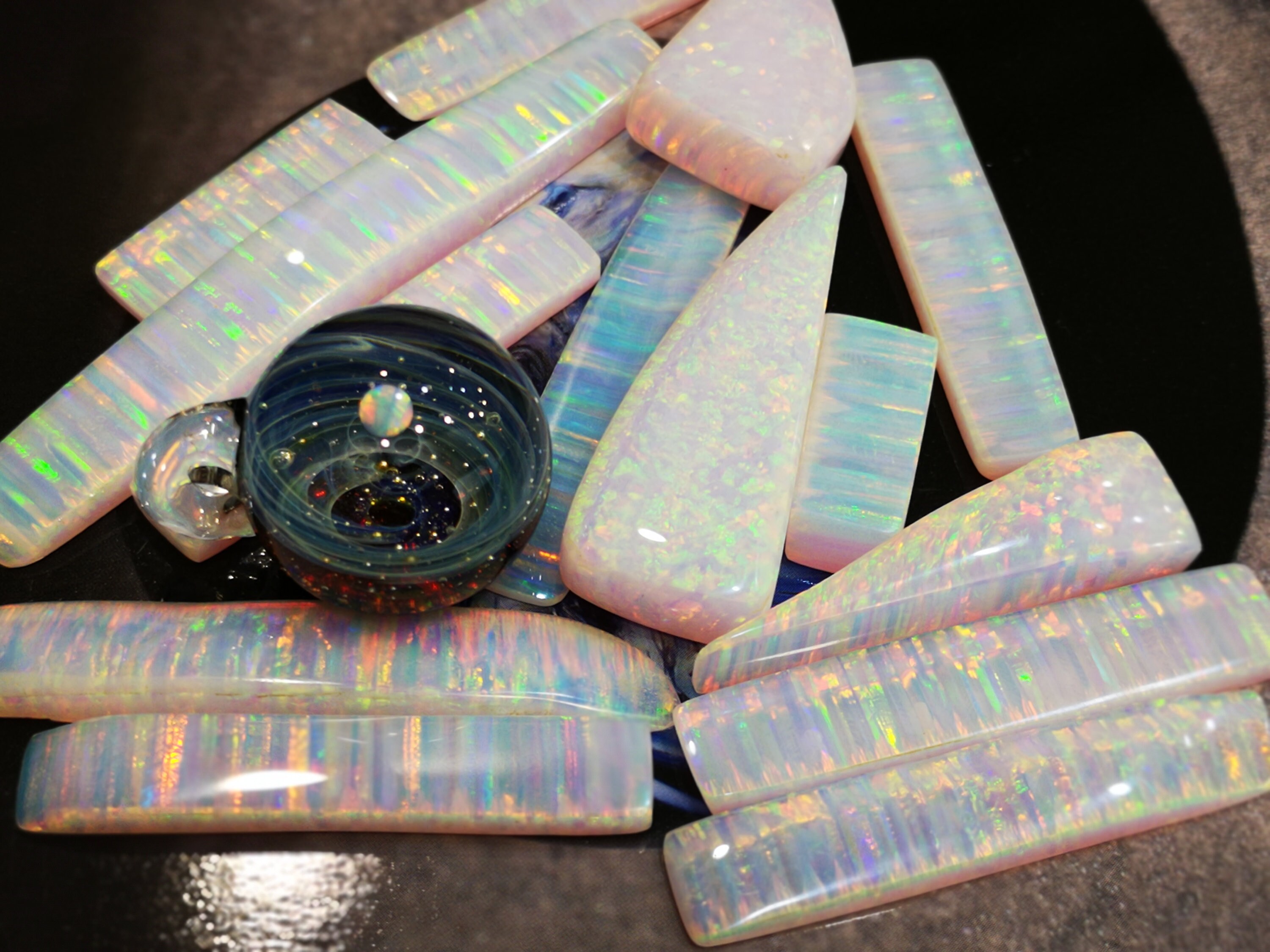 Galaxy Opal 170ct 34g Synthetic Opal Resin Free White Pink Red Opal for ...